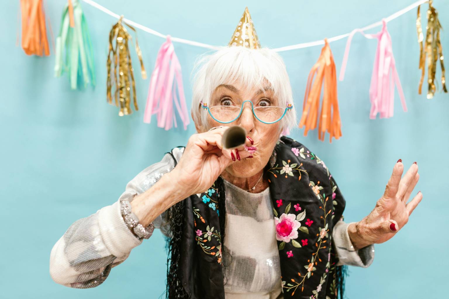 15 Fun 80th Birthday Party Ideas to Celebrate Your Loved Ones ...